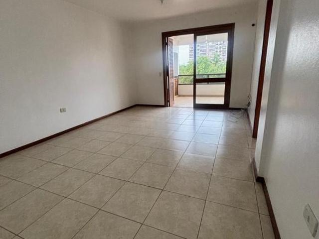Apartamento 92m² com móveis planejados à venda no Rio Branco