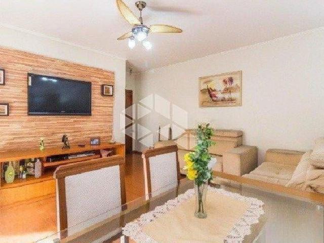 Apartamento 97 m², 3 dormitórios, sacada, elevador, Bairro Azenha