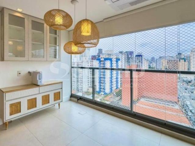 Apartamento 95m², 2 dormitórios suítes, 2 vagas, aceita pets, Vila Olímpia