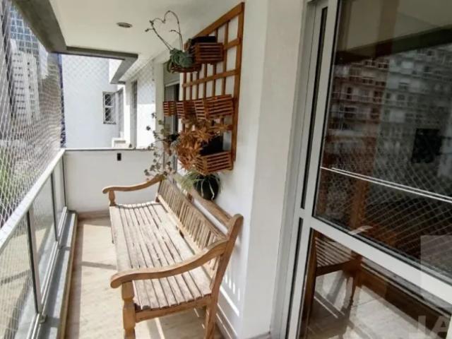 Apartamento 03 dormitórios