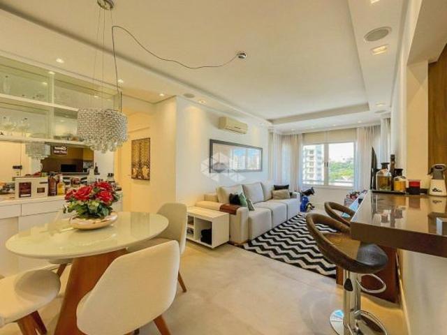 Apartamento 03 dormitórios, 86,04m², suite e vaga no bairro Tristeza