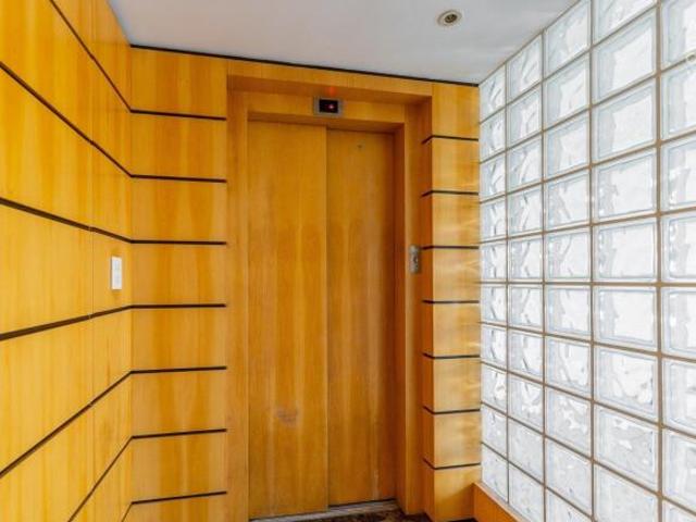 Apartamento, 03 Dormitórios, 01 Vaga, Churrasqueira à Carvão, Água Verde, Curitiba