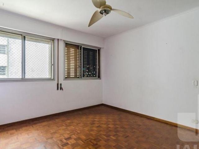 Apartamento 03 dormitórios, 05 vagas em Paraíso