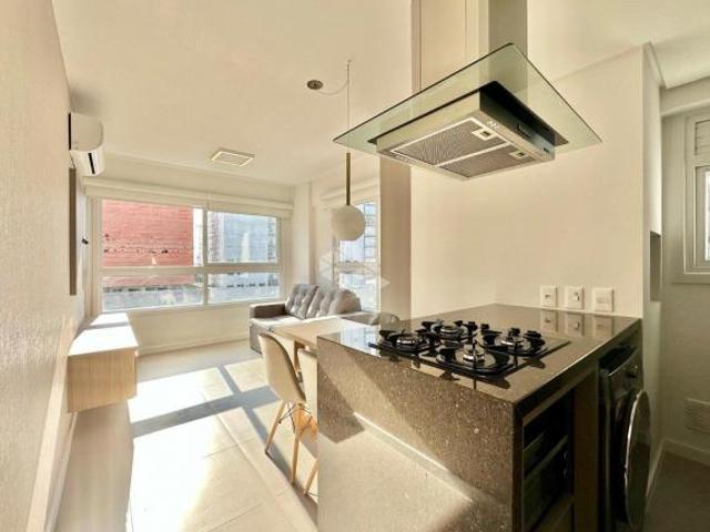 Apartamento 03 dormitórios,1 suíte, mobiliado e decorado, 02 vagas, 02, infra