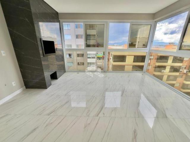Apartamento 03 dormitórios 2 suítes, lavabo, churrasqueira, telhado verde, Capão da Canoa!