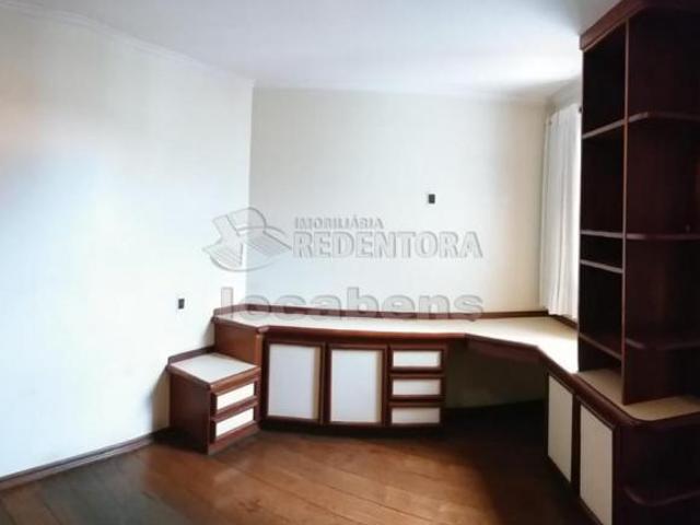 Apartamento 03 dormitórios Centro