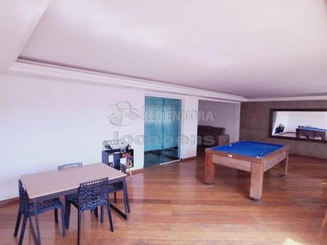 Apartamento 03 dormitórios / Centro
