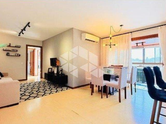 Apartamento 03 dormitórios com 1 suíte com 02 vagas na Tristeza