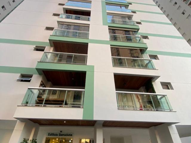 Apartamento 03 Dormitórios Condomínio Castanheiras Taboão da Serra / SP