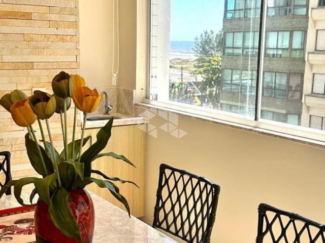 Apartamento 03 dormitórios, junto a praça, uma quadra do Mar, em Capão da Canoa/RS