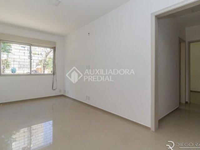 Apartamento 03 dormitórios no Passo da Areia, em Porto Alegre