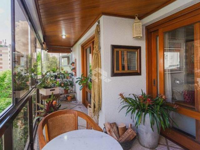 apartamento 03 dormitórios, suíte, 02 vags no bairro Rio Branco/Moinhos de Vento