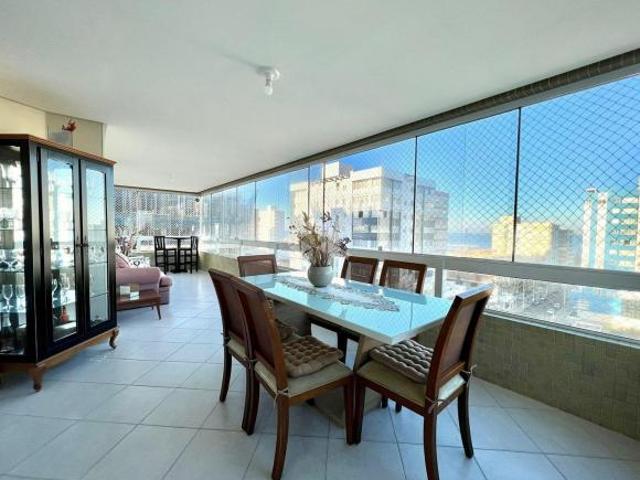 Apartamento 03 dormitórios, suíte, mobiliado, sacadão com linda vista da Praça e Mar, Capão da Cano