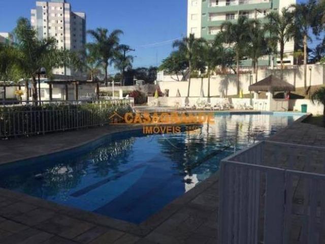 Apartamento 03 quartos no condomínio la vié monte castelo
