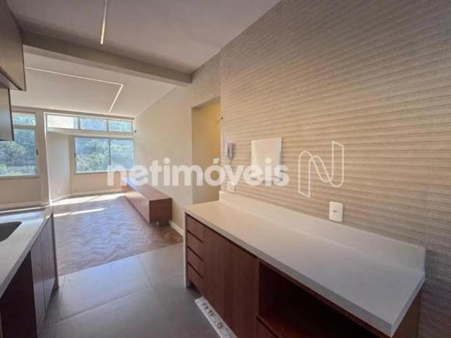 Apartamento 03 quartos Andar alto Em reforma SQS 103