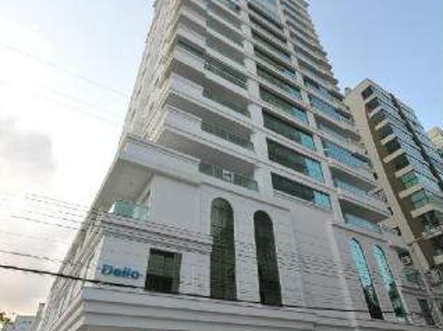 APARTAMENTO 03 SUÍTES MEIA PRAIA