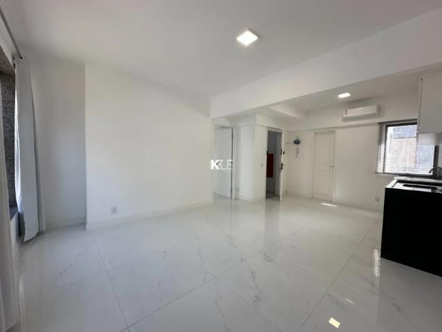 Apartamento 01 dormitório semimobiliado para alugar no Centro de Florianópolis SC