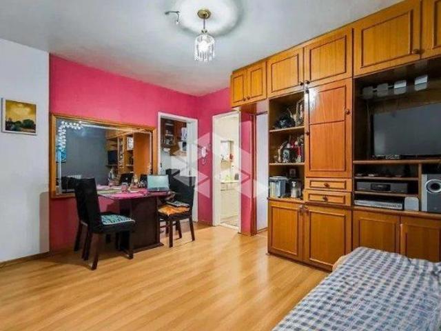 Apartamento 01 Dormitório com sacada