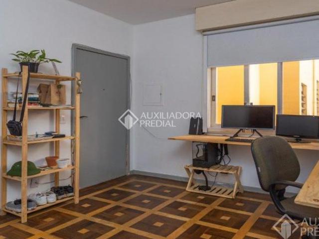 Apartamento 01 Dormitório com suíte Bairro: Centro Histórico