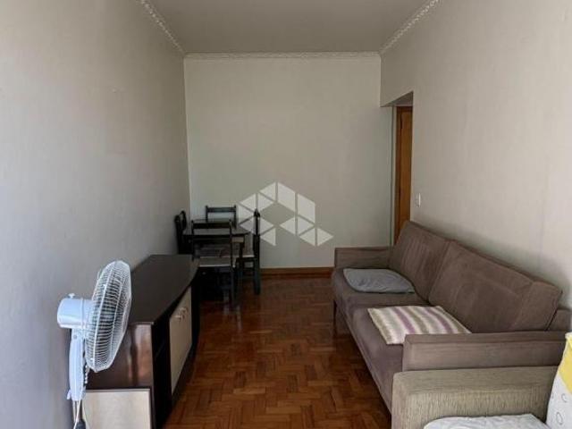 Apartamento 01 dormitório desocupado, modernizado 52m2 privativa