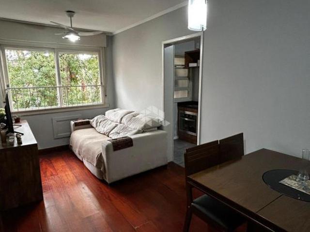 Apartamento 01 dormitório, 40 m² no bairro Partenon