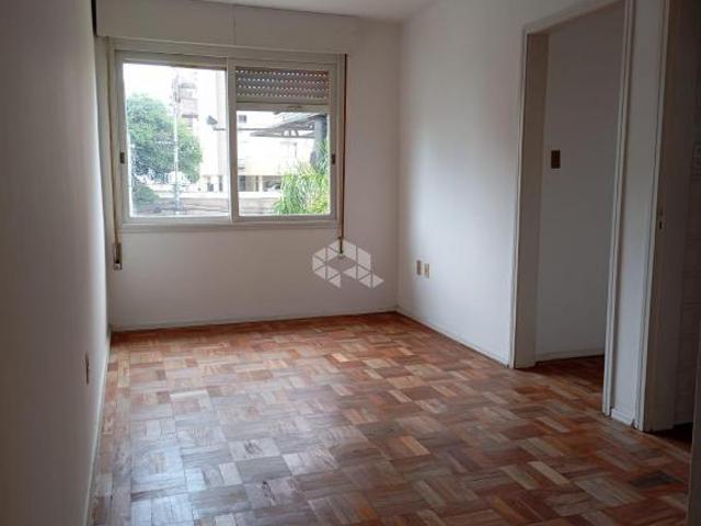 Apartamento 01 dormitório, 42m² área privativa, bairro Menino Deus