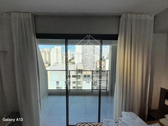 Apartamento 01 quarto, Mobiliado, com Varanda, 27 ms. andar alto, para locação na Pompeia