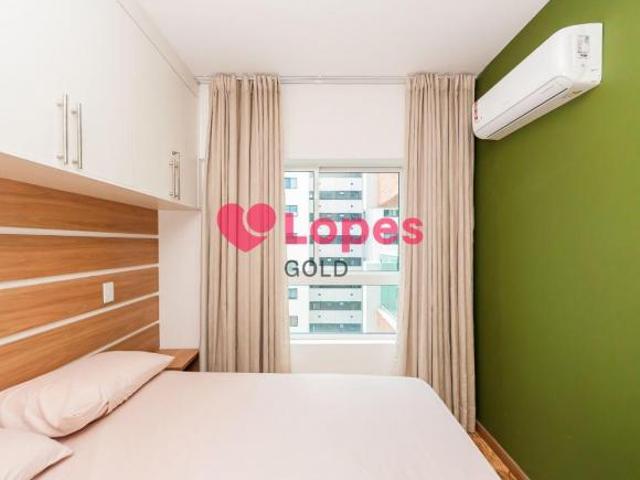 Apartamento 01 quarto Semimobiliado | Centro de Curitiba | 41,92 m²