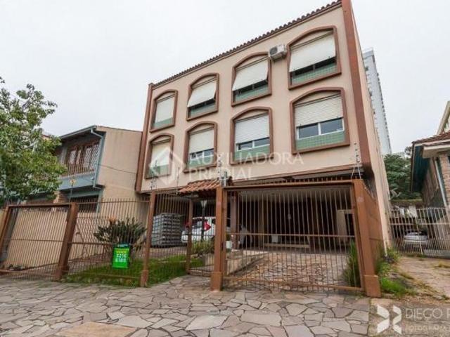 Apartamento 01 quarto semimobiliado, com vaga no Bairro Petrópolis