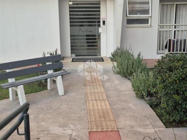 apartamento 02 dormit´roios sem mobiliado com sacada no De lazzer