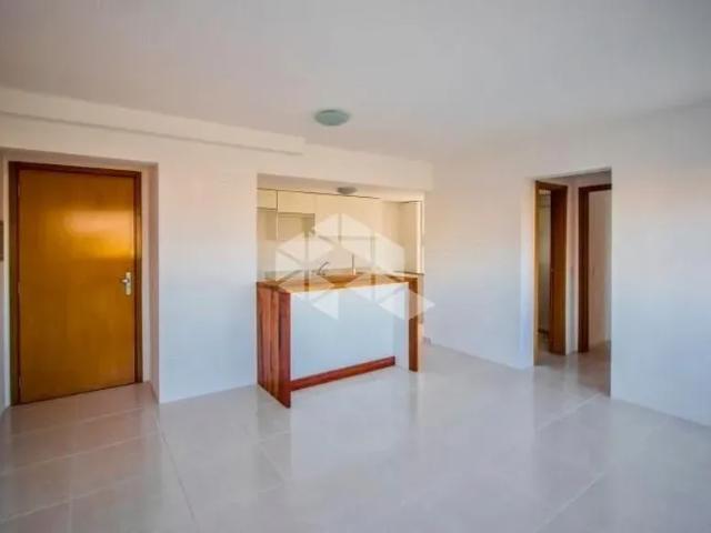 Apartamento 02 dormitórios com 65,00m2, 01 vaga coberta, desocupado, no Bairro Tristeza