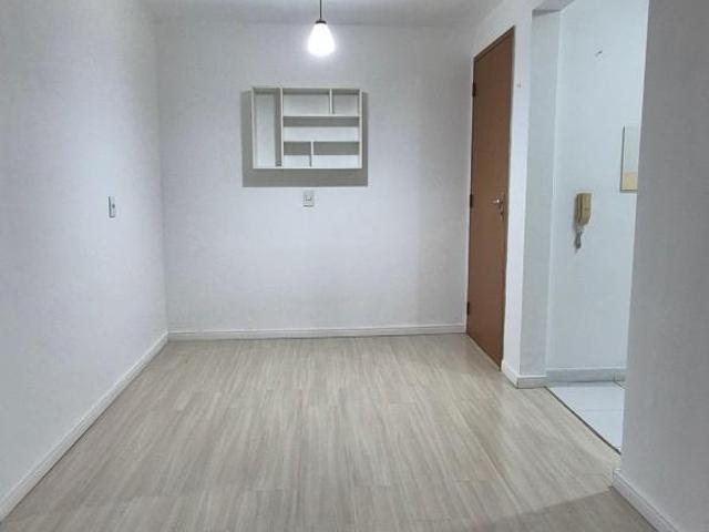 Apartamento 02 dormitórios, 01 vaga, Bairro Igara