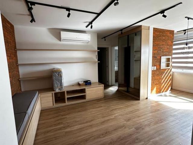 Apartamento 02 dormitórios, 01 vaga coberta, bairro Fátima canoas