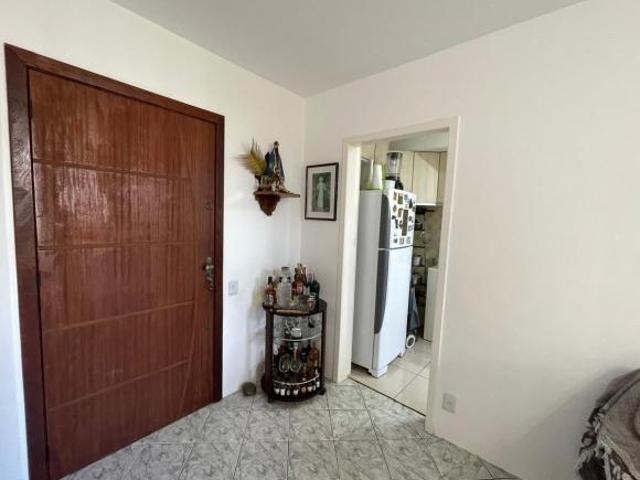 Apartamento 02 dormitórios, 01 banheiro e 01 vaga de garagem, 63,61m² de área privativa no bairro Cr
