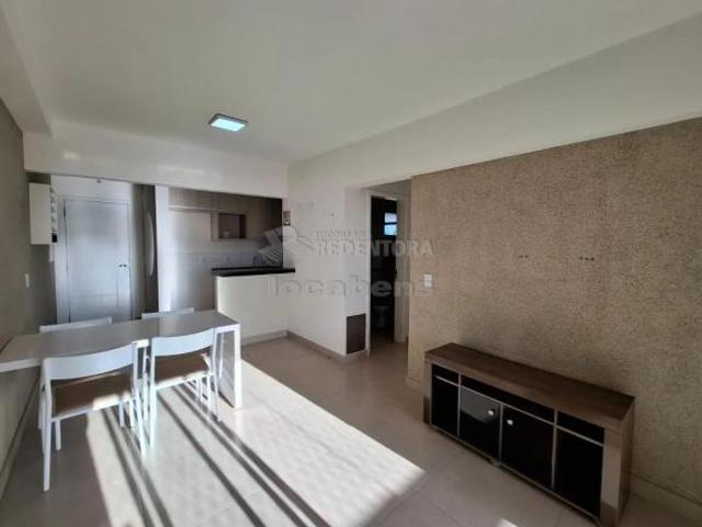 Apartamento 02 dormitórios, 02 vaga de garagem no bairro Jardim