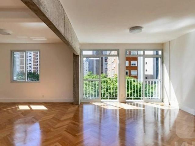 Apartamento 02 dormitórios, 02 vagas em Cerqueira César