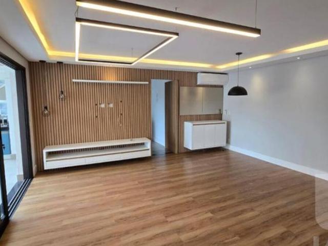 Apartamento 02 dormitórios, 02 vagas em Perdizes