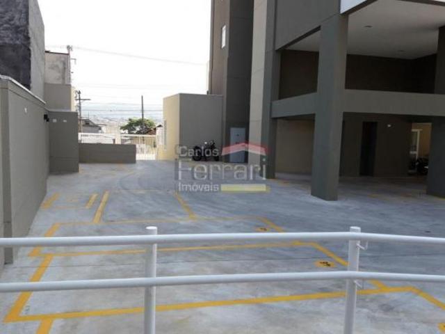 Apartamento 02 dormitórios, 02 banheiros 01 vaga