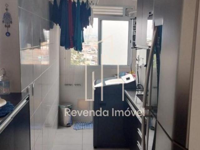 Apartamento 02 dormitórios 1 banheiro e vaga coberta em São Mateus no condomínio Residencial San Mat
