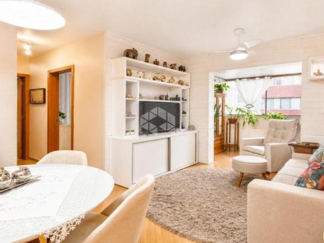 Apartamento 02 dormitórios, 1 suíte, 1 vaga, sacada com churrasqueira Jardim Itú