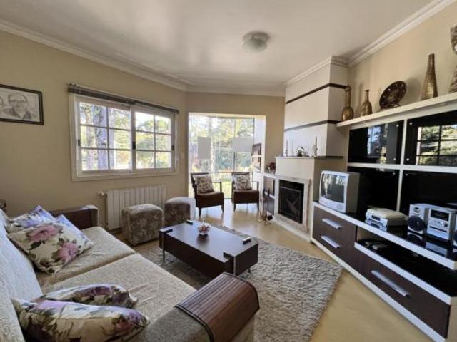 Apartamento 02 Dormitórios Bairro Planalto