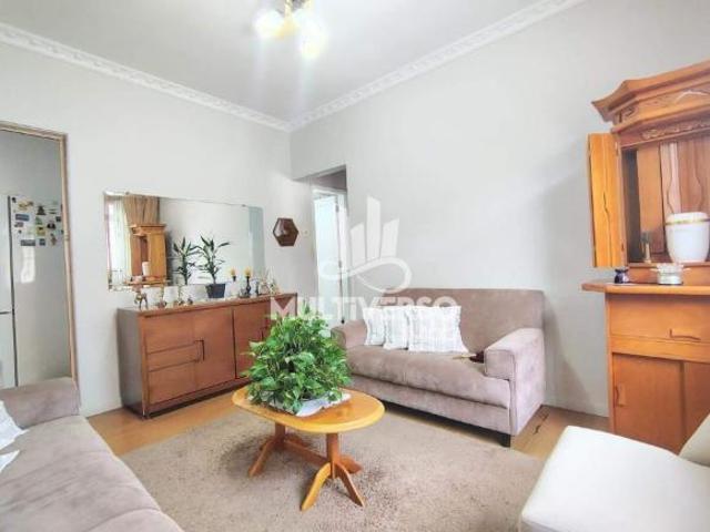 Apartamento 02 Dormitórios, Boqueirão, 74m², Sala ampla, ótima localização, PRIMEIRO ANDAR, vaga c