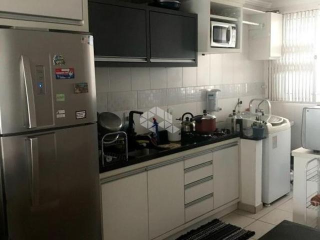 Apartamento 02 dormitórios com 01 vaga no bairro Teresópolis