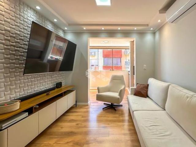 Apartamento 02 dormitórios com 67,65m², sacada com churrasqueira 01 Vaga Jardim Itú