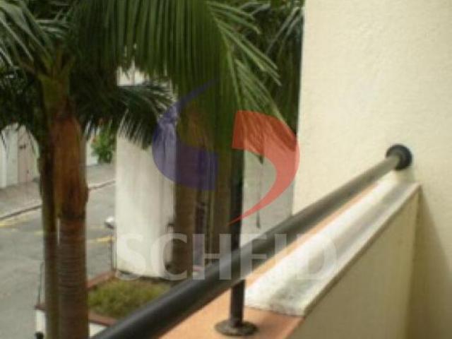 Apartamento 02 Dormitórios com Sacada