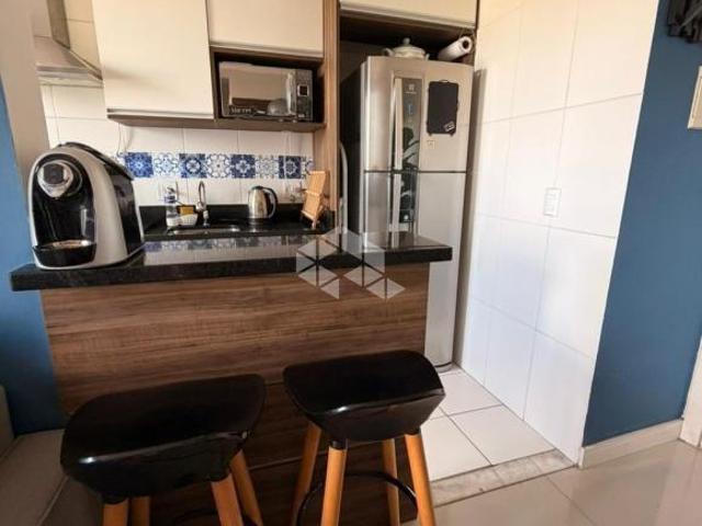 Apartamento 02 dormitórios com suíte, sacada, mobiliado
