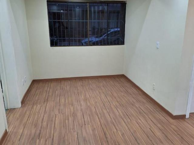 Apartamento 02 dormitórios com vaga de garagem escriturada descoberta