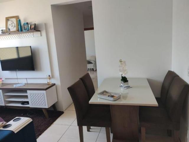Apartamento 02 dormitórios com vaga, no bairro Humaitá