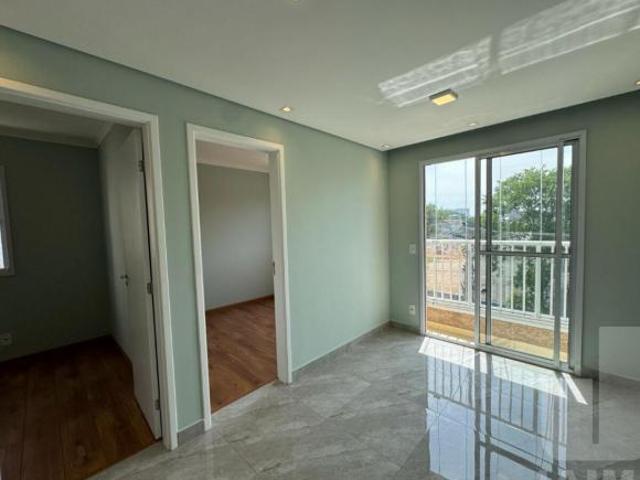 Apartamento 02 dormitórios em Água Branca