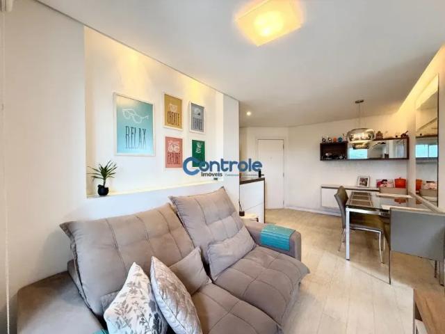 Apartamento 02 dormitórios, em Barreiros